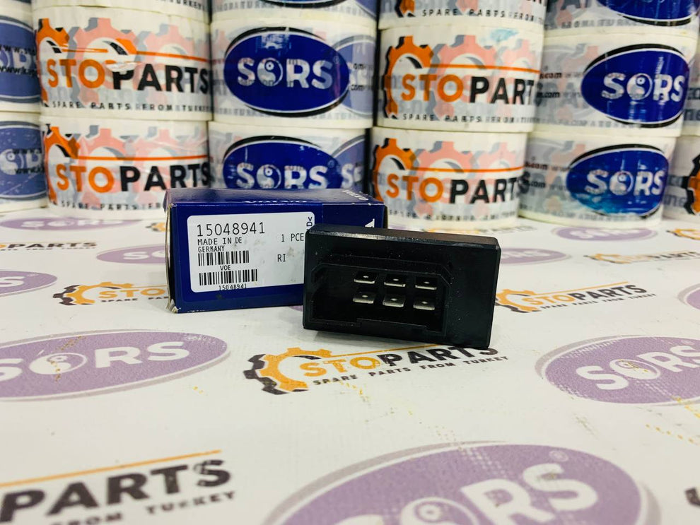 FLASHER RELAY 15048941 FOR VOLVO – STOPARTS LTD